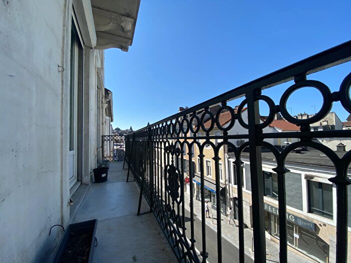 Appartement 4 pièces à vendre à Pau, Centre-ville