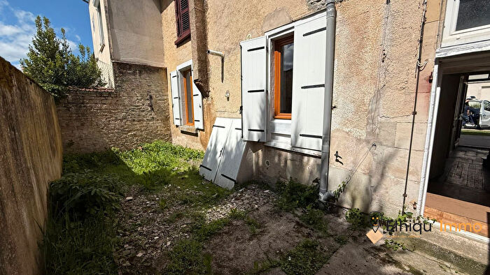 Appartement à louer - Bar-sur-Aube - 3 pièces - 2 chambres