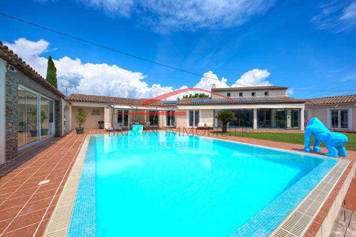 Maison à vendre - Le Muy - 7 pièces - 4 chambres