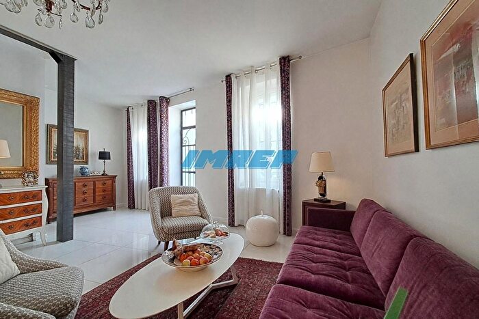 Maison à vendre - Marseille e , Sainte-Marguerite - 5 pièces - 4 chambres