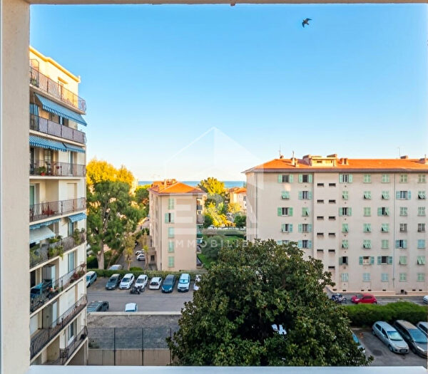Appartement 2 pièces à vendre à Nice, Arenas