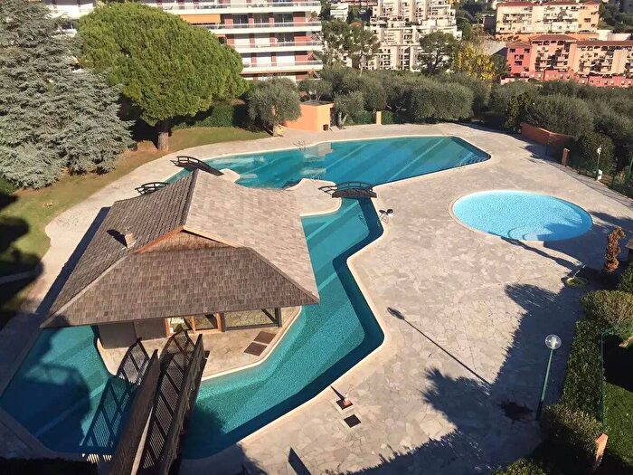 Appartement à louer - Corniche Fleurie, Nice - 1 pièce