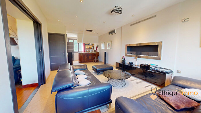 Maison à vendre - Chaumont, Centre-ville, Faubourg - 12 pièces - 4 chambres