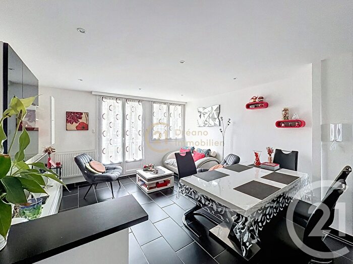 Saint-Jacques-de-la-Lande : Appartement 3 pièces à vendre