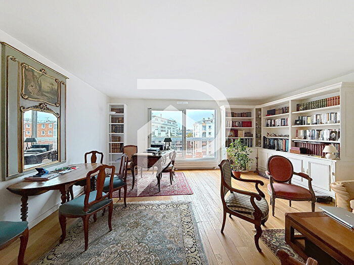 Appartement à vendre - Issy-les-Moulineaux, Centre-ville, Corentin Celton, Les Varennes - 4 pièces - 3 chambres