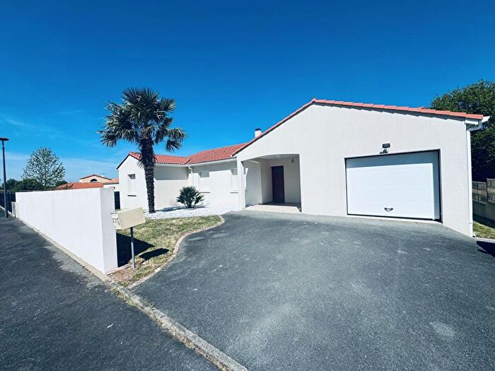 Maison 8 pièces à vendre - Mortagne-sur-Sèvre