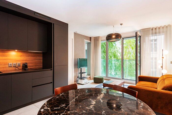 Appartement à louer - Ainay, Lyon ème arrondissement - 2 pièces - 1 chambre