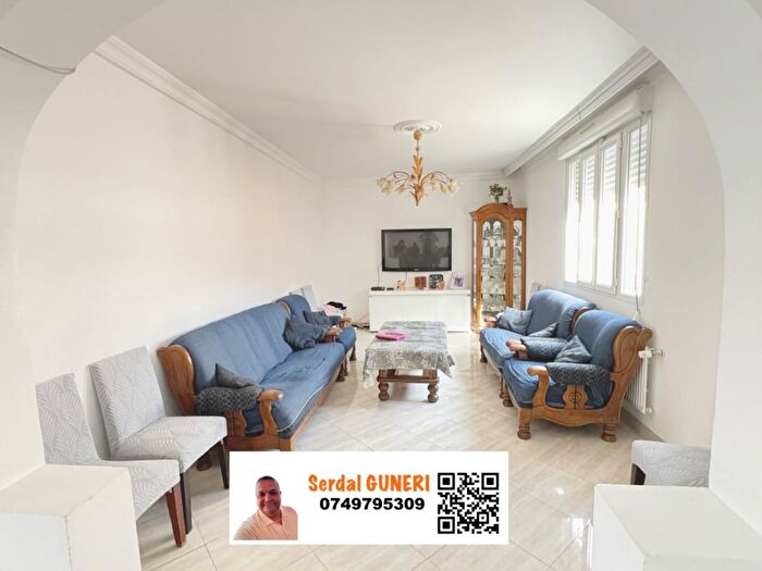 Bobigny, Pierre Sémard : Maison 8 pièces à vendre