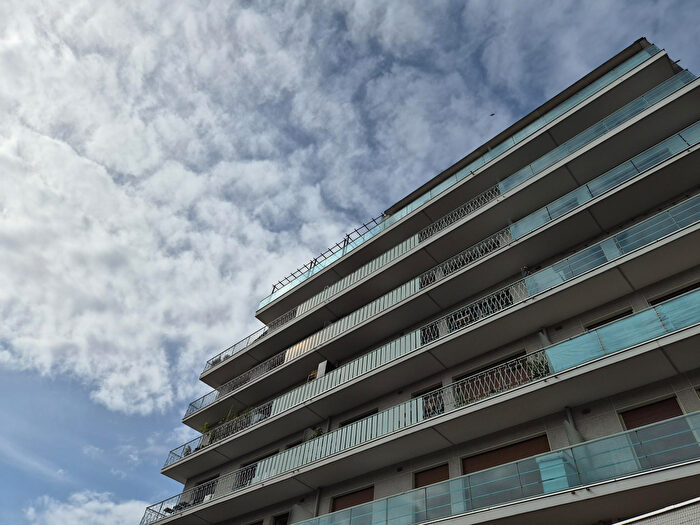 Appartement 1 pièce à louer - Grenoble, Eaux-Claires, Mistral