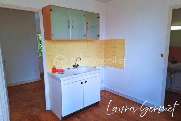 Appartement 1 pièce à Vatan, à louer