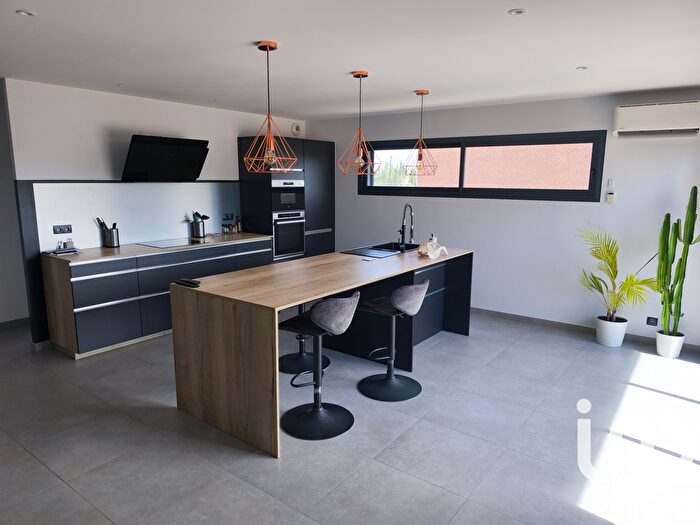 Maison à vendre - Caves - 4 pièces - 3 chambres