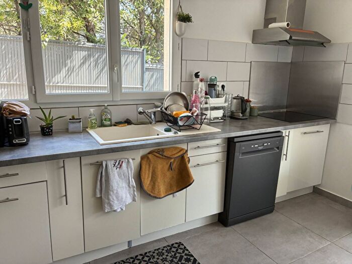 Alès : Maison 5 pièces à louer