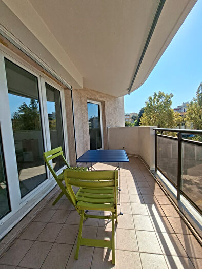 Appartement 3 pièces à louer à Nice, Saint-Lambert, Bas-Cimiez