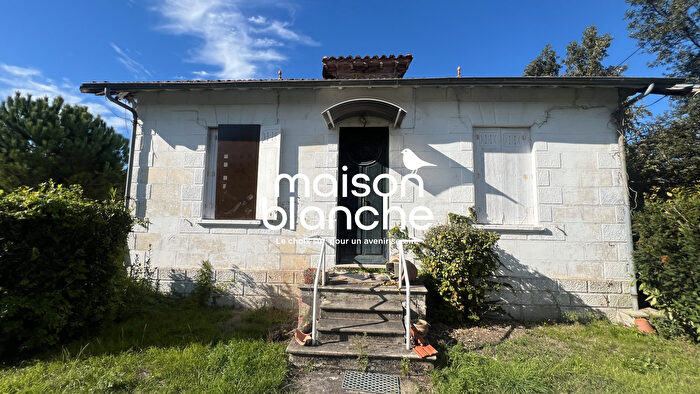 Maison à vendre - Pessac, Verthamon, Haut Biron - 5 pièces - 4 chambres