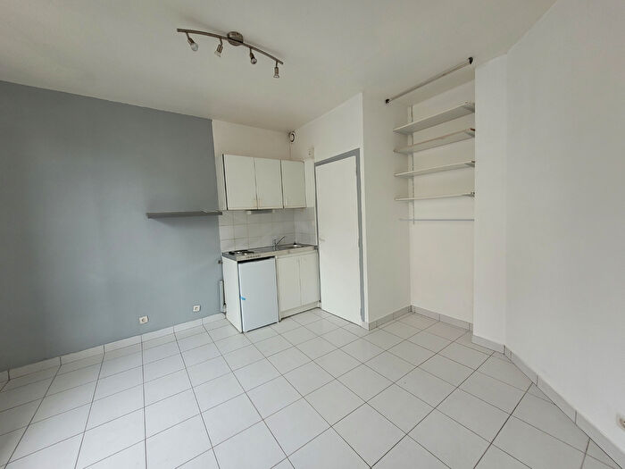 Appartement à louer - Creil, Voltaire, Gare - 1 pièce