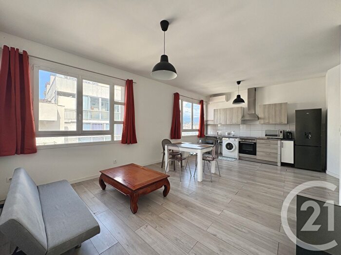 Appartement à louer - Ajaccio, Les Cannes - 3 pièces - 2 chambres