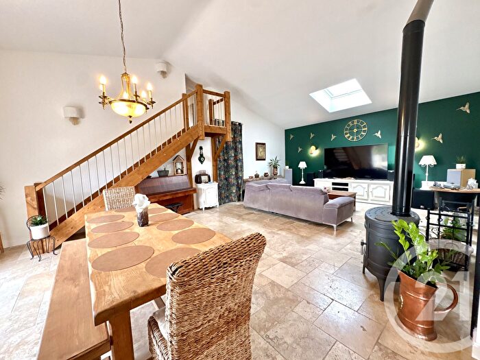 Maison 6 pièces à vendre à Le Chay