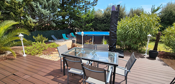 Maison à vendre - La Roquebrussanne - 4 pièces - 3 chambres