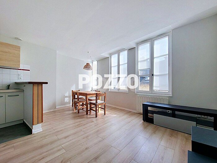 Secteur Sauvegarde, Honfleur - Appartement 2 pièces à louer