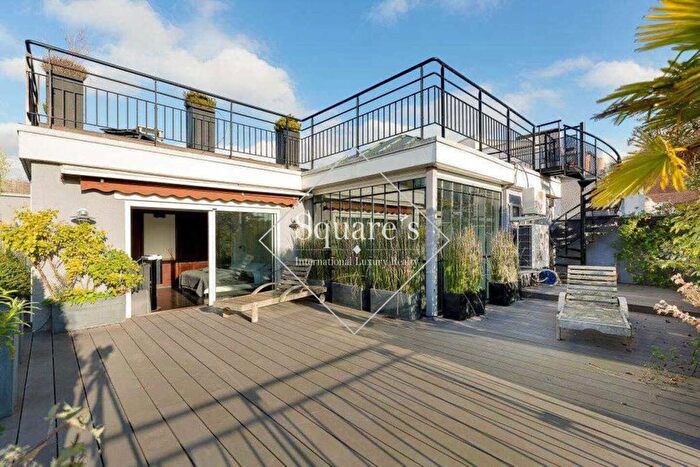 Maison 14 pièces à Neuilly-sur-Seine, Saint-James, Madrid, à vendre