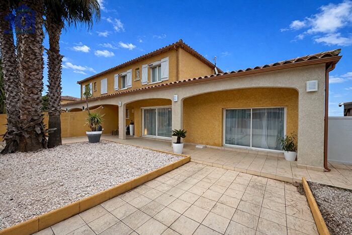 Maison à vendre - Vendres - 5 pièces - 4 chambres