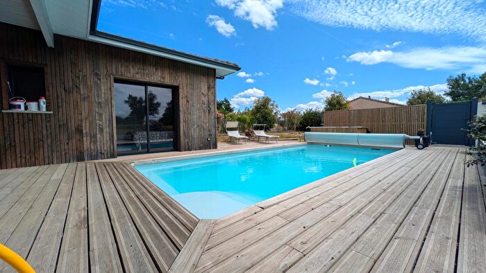 Vérac : Maison 5 pièces à vendre