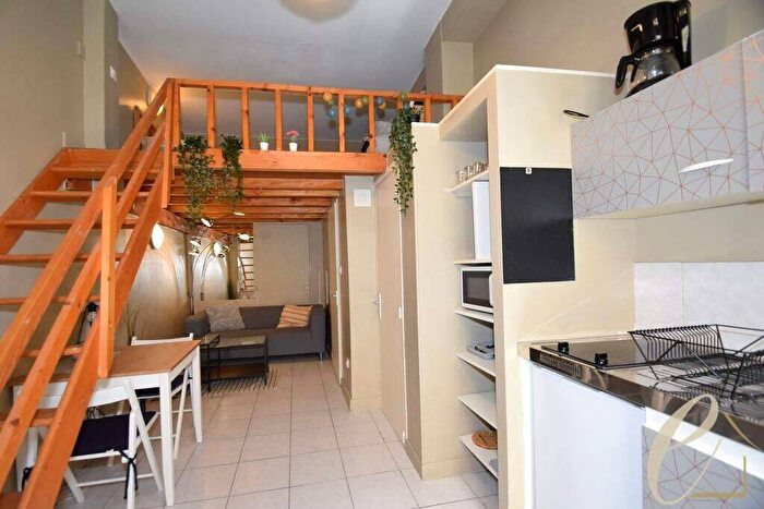 Appartement à louer - Guillotière, Lyon ème arrondissement - 1 pièce