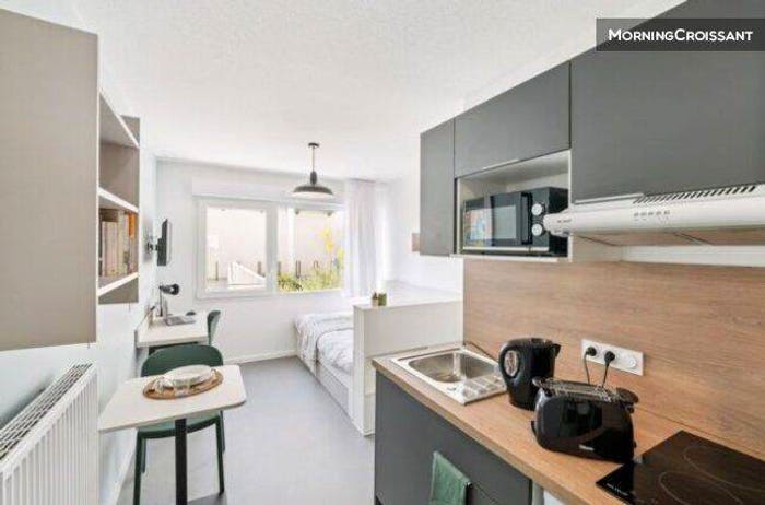 Le Bourg-Le Vieux Bourg, Lormont - Appartement 1 pièce à louer