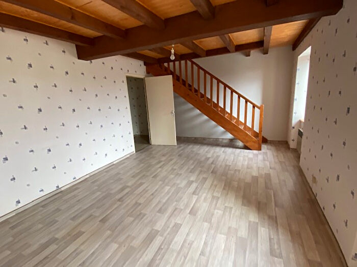 Appartement à louer - Montpeyroux - 4 pièces - 2 chambres