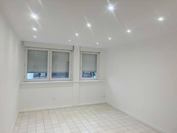Centre Ville, Pontoise : Appartement 3 pièces à louer