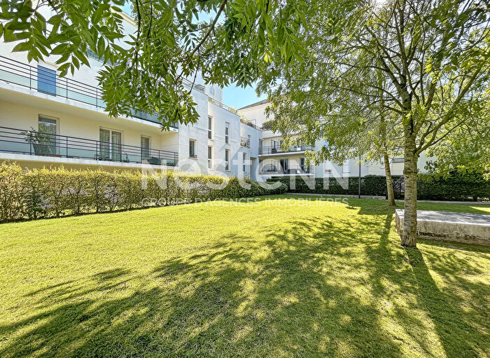 Appartement 1 pièce à vendre à Montigny-le-Bretonneux, Le Village