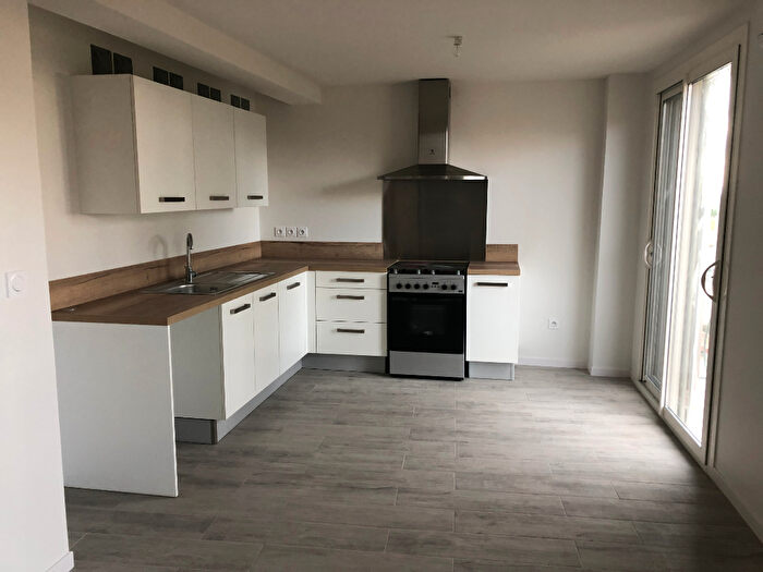 Appartement à louer - La Fare-les-Oliviers - 3 pièces - 2 chambres