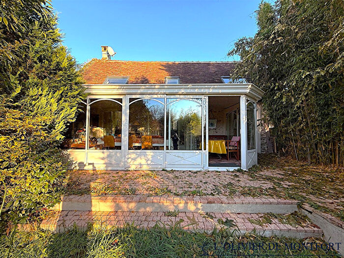 Maison à vendre - Montfort-lAmaury - 8 pièces - 5 chambres