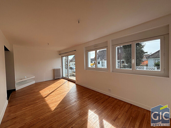 Maison à louer - Caen, Chemin Vert - 5 pièces - 3 chambres