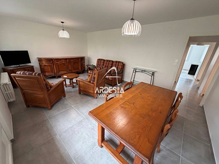 Appartement 4 pièces à Saint-Jean-de-Maurienne, à louer