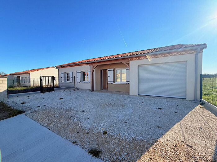 Maison à vendre - Les Artigues-de-Lussac - 5 pièces - 4 chambres