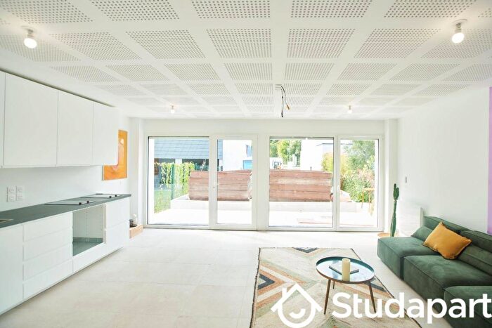 Maison à louer - Birambits, Bègles - 2 pièces - 1 chambre