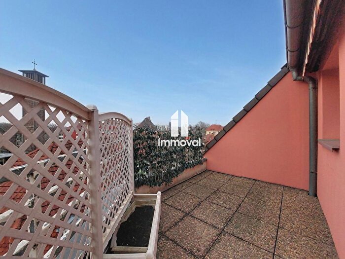 Appartement à louer - Strasbourg, Neudorf, Saint-Urbain, Landsberg - 2 pièces - 1 chambre