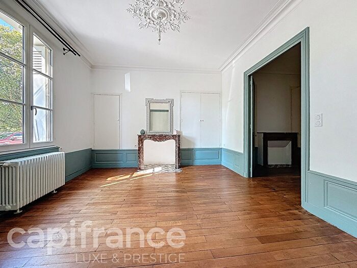 Maison 6 pièces à Tours, Grammont, à vendre