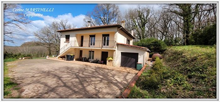 Maison à vendre - Astaffort - 9 pièces - 6 chambres