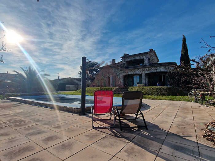 Maison à vendre - Saint-Ambroix - 9 pièces - 5 chambres