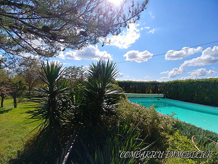 Maison à vendre - Lapenche - 9 pièces - 6 chambres