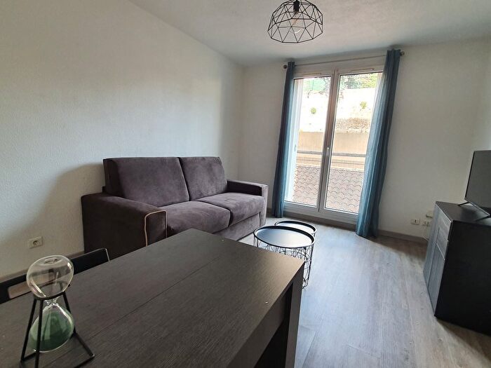 Appartement à louer - Marseille e , Saint-Pierre - 1 pièce