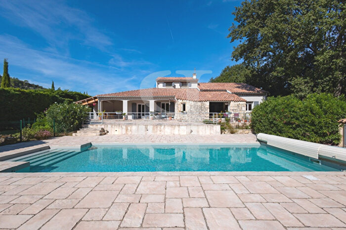 Maison à vendre - Saint-Restitut - 7 pièces - 5 chambres