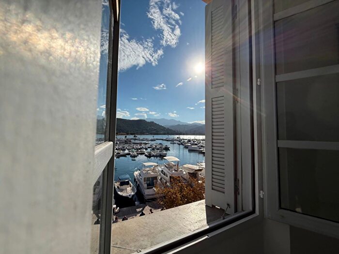 Appartement à louer - Saint-Florent - 2 pièces - 1 chambre