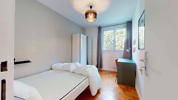 Nord, Lîle-Saint-Denis : Appartement 1 pièce à louer