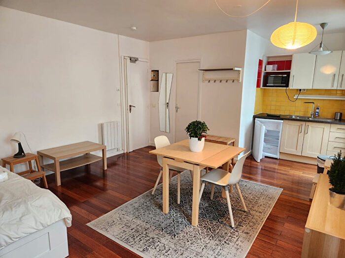 Appartement à louer - Boulogne-Billancourt, Point du Jour - 1 pièce