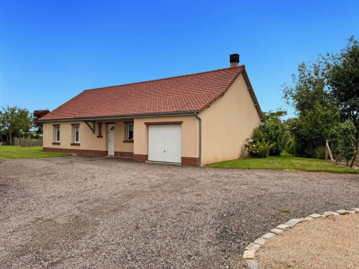 Aubermesnil-Beaumais : Maison 4 pièces à vendre