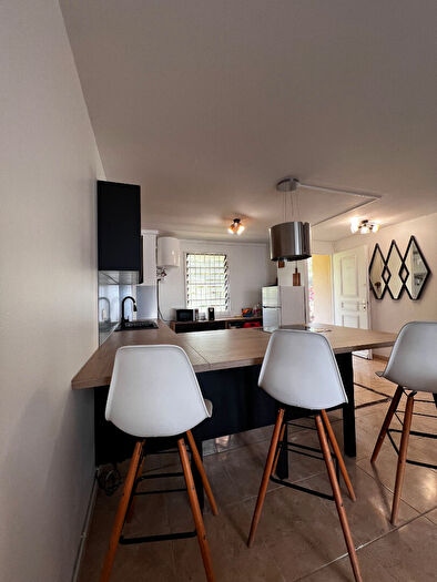 Appartement à louer - Rivière-Salée - 4 pièces - 3 chambres