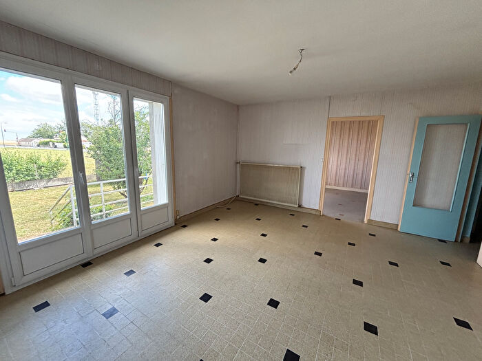 Appartement 3 pièces à Sermaises, à louer